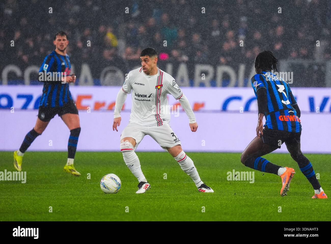 Bergamo, Italy. 09/02/26. Martín Payero, during Atalanta BC vs US ...