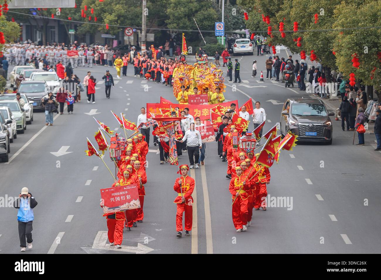 **CHINESE MAINLAND, HONG KONG, MACAU AND TAIWAN OUT**Performers in She ...