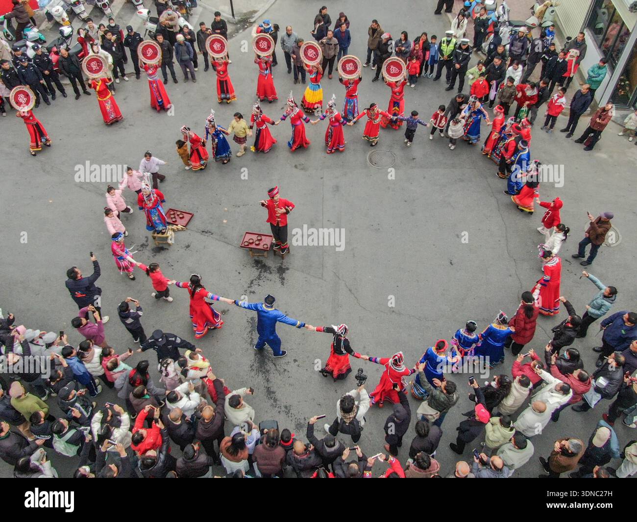 **CHINESE MAINLAND, HONG KONG, MACAU AND TAIWAN OUT**Performers in She ...