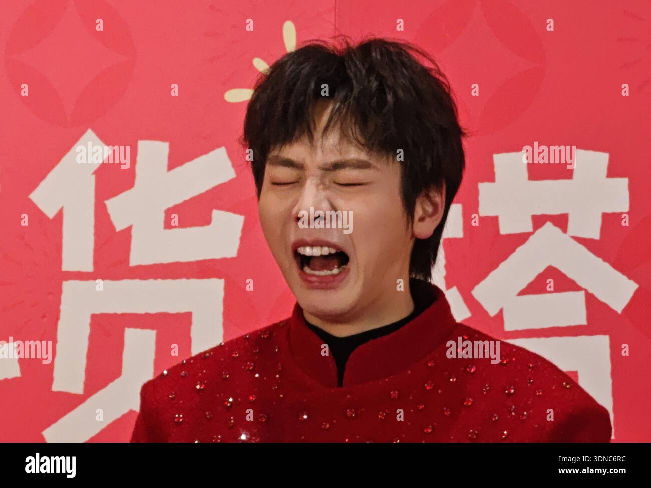Chinese host and actor Ren Yinsong interacts with fans in Wuhan City ...