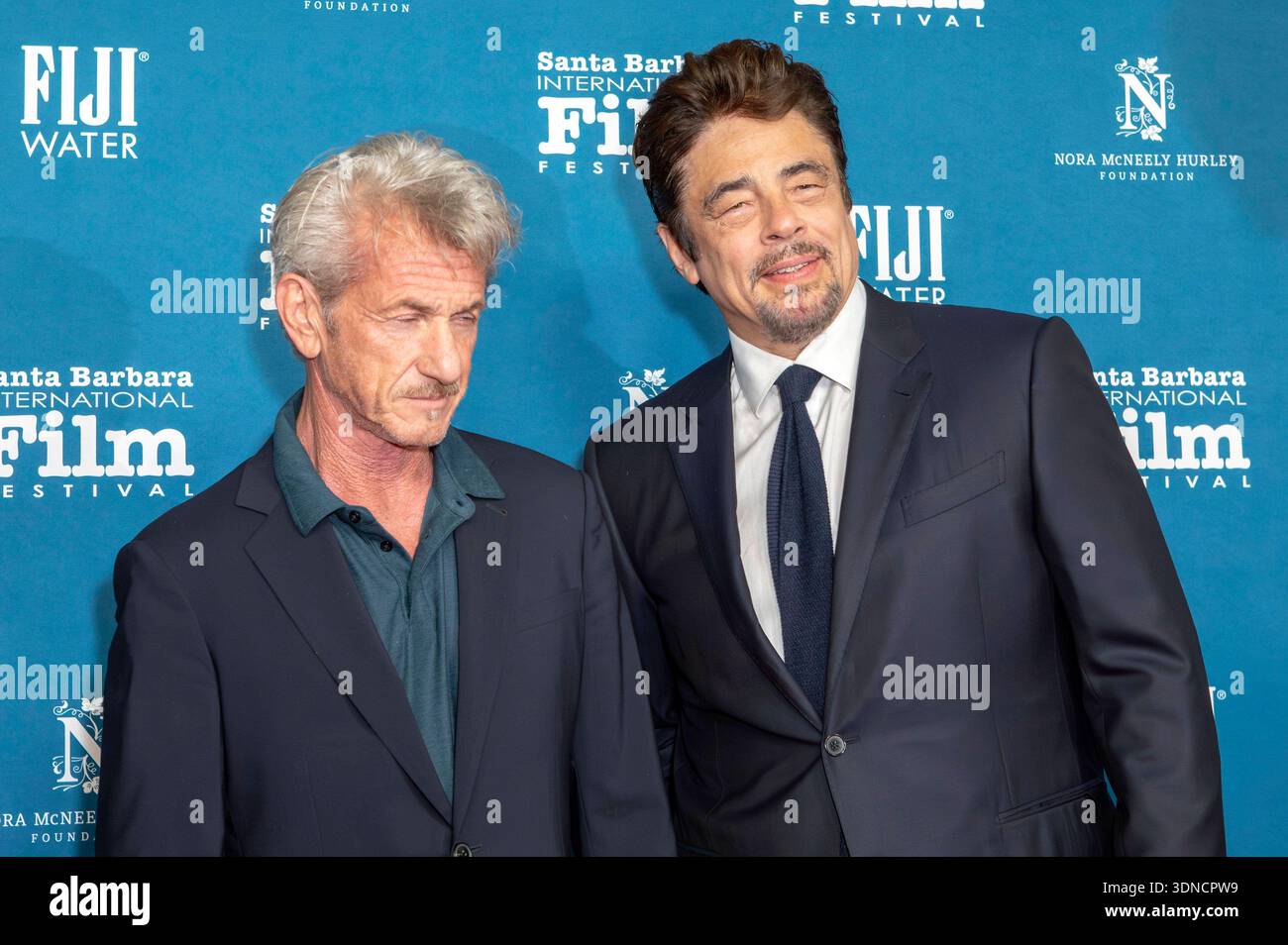 Sean Penn und Benicio del Toro bei der Hammond Cinema Vanguard Award ...
