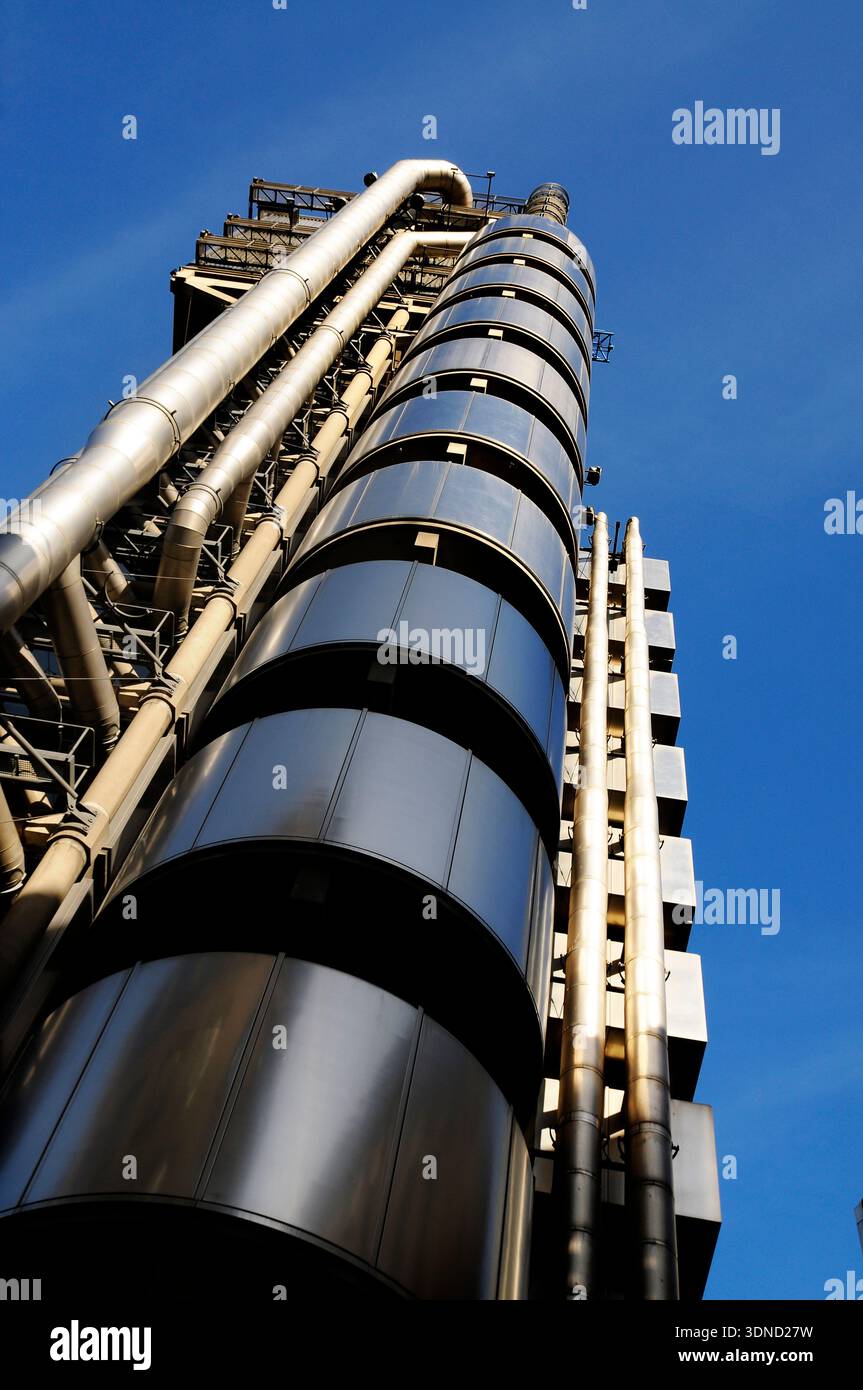 Low angle view unique hi-res stock photography and images - Alamy