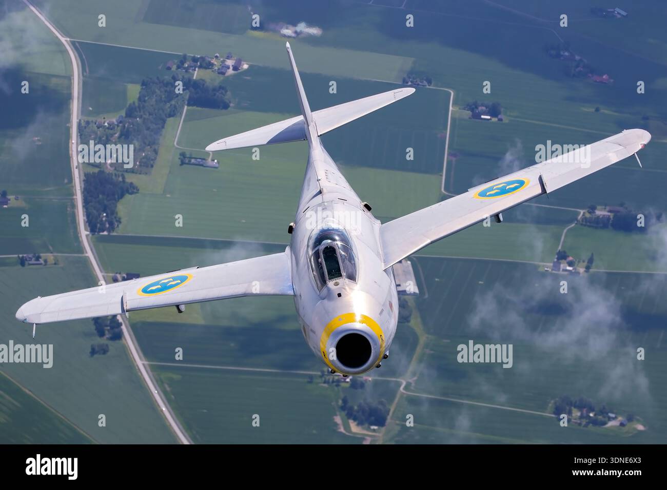 This close‑up air‑to‑air view of the Saab J29F Tunnan displays the ...