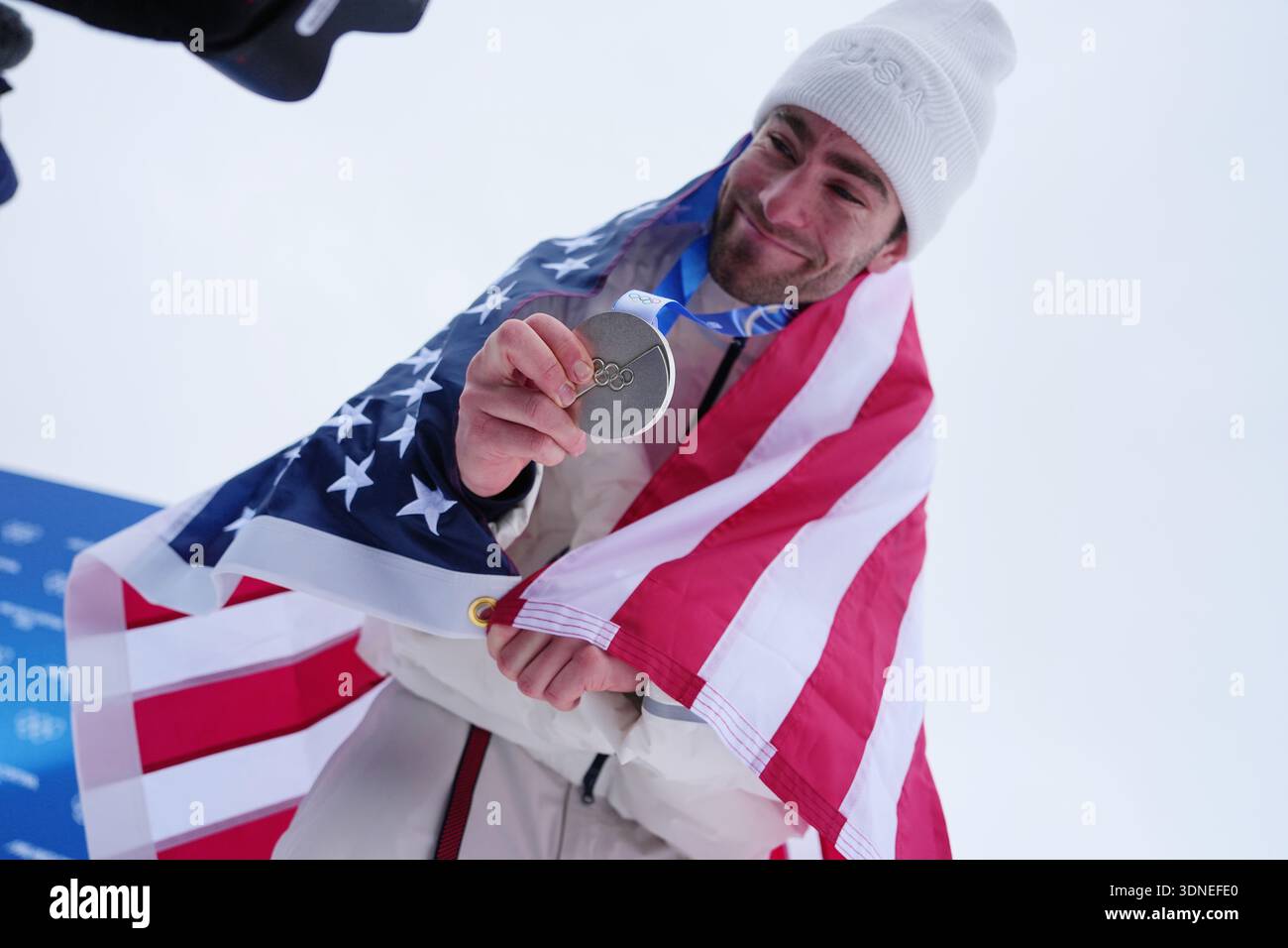 Silver medalist United States' Alex Hall displays his medal after the ...