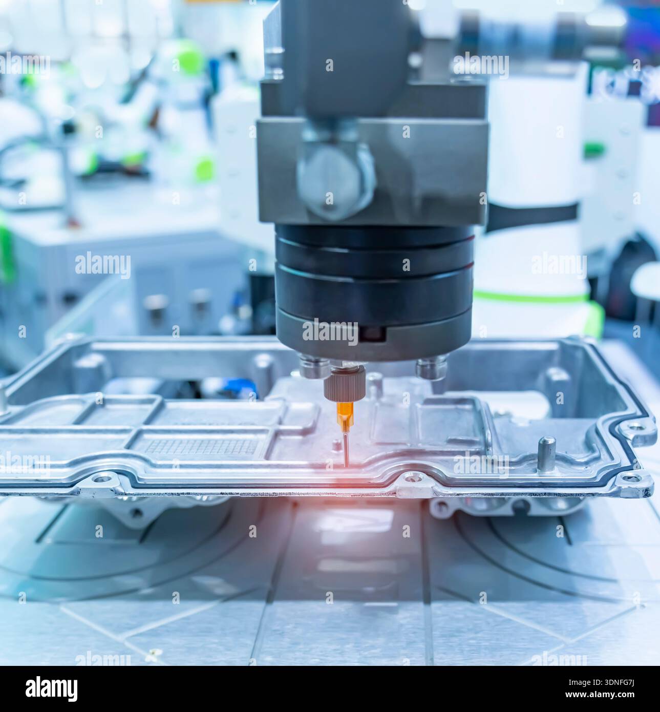Syringe assembly hi-res stock photography and images - Alamy