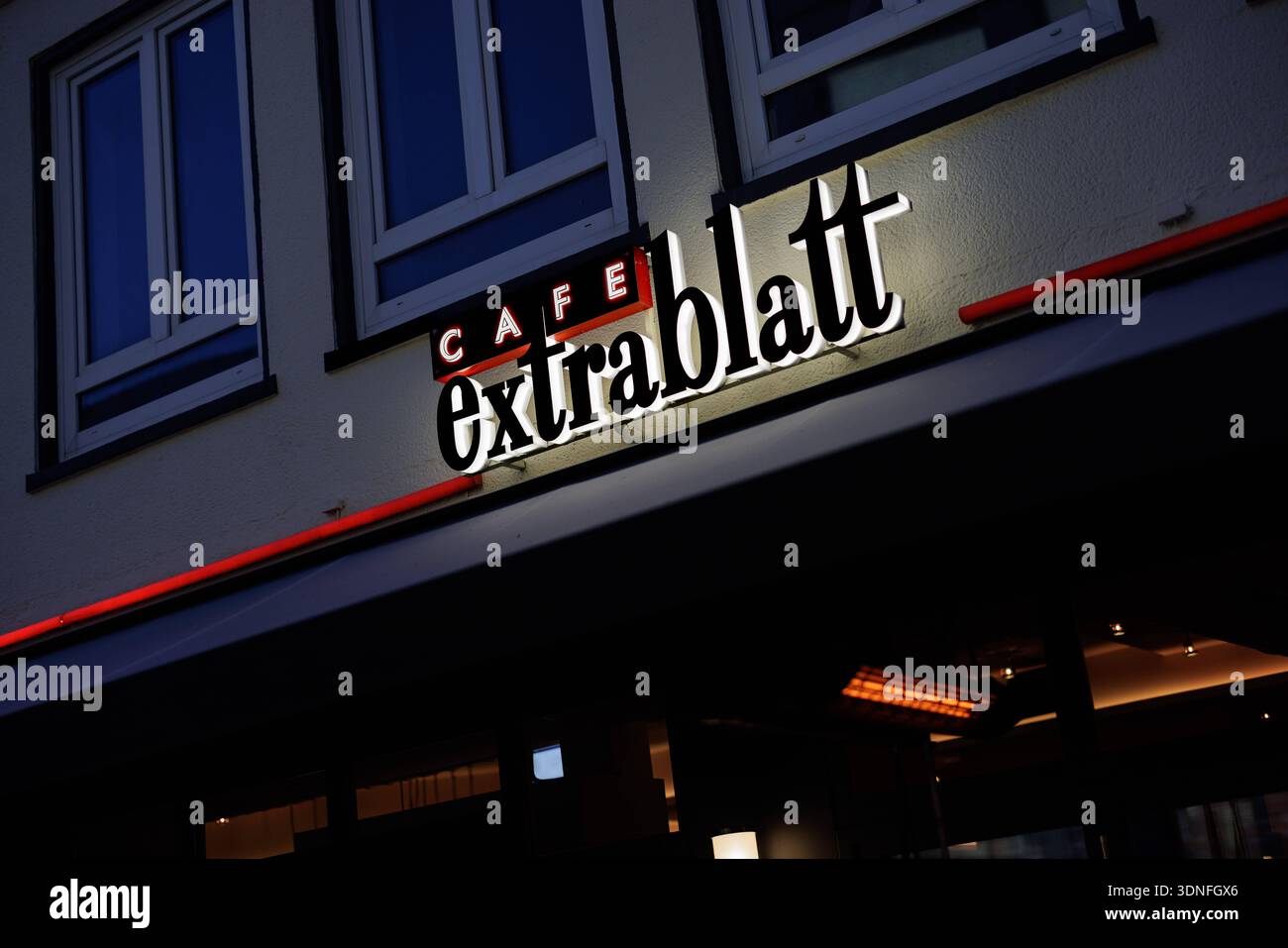 Cafe Extrablatt - Das Logo der Gastronomiekette *Cafe Extrablatt ...