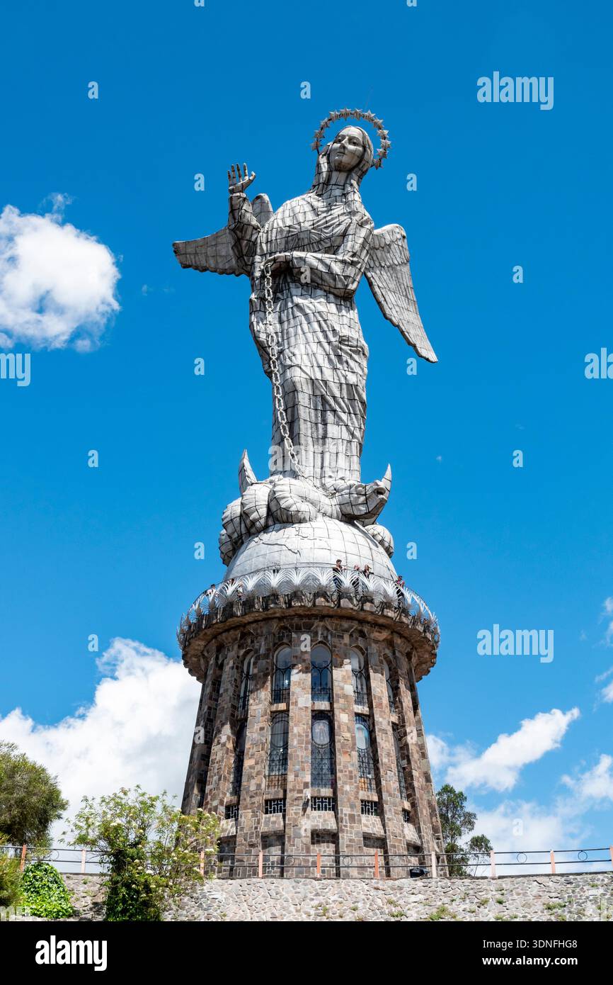 Ecuador quito statue virgin hi-res stock photography and images - Alamy