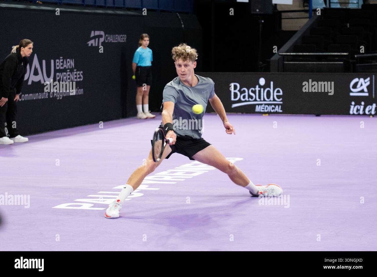French Felix Balshaw during the ATP Challenger of Pau - Day 3 on ...