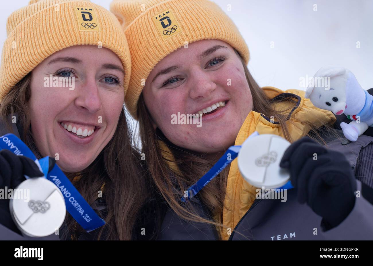Cortina D'ampezzo, Italy. 10th Feb, 2026. Silver medalists Kira Weidle ...