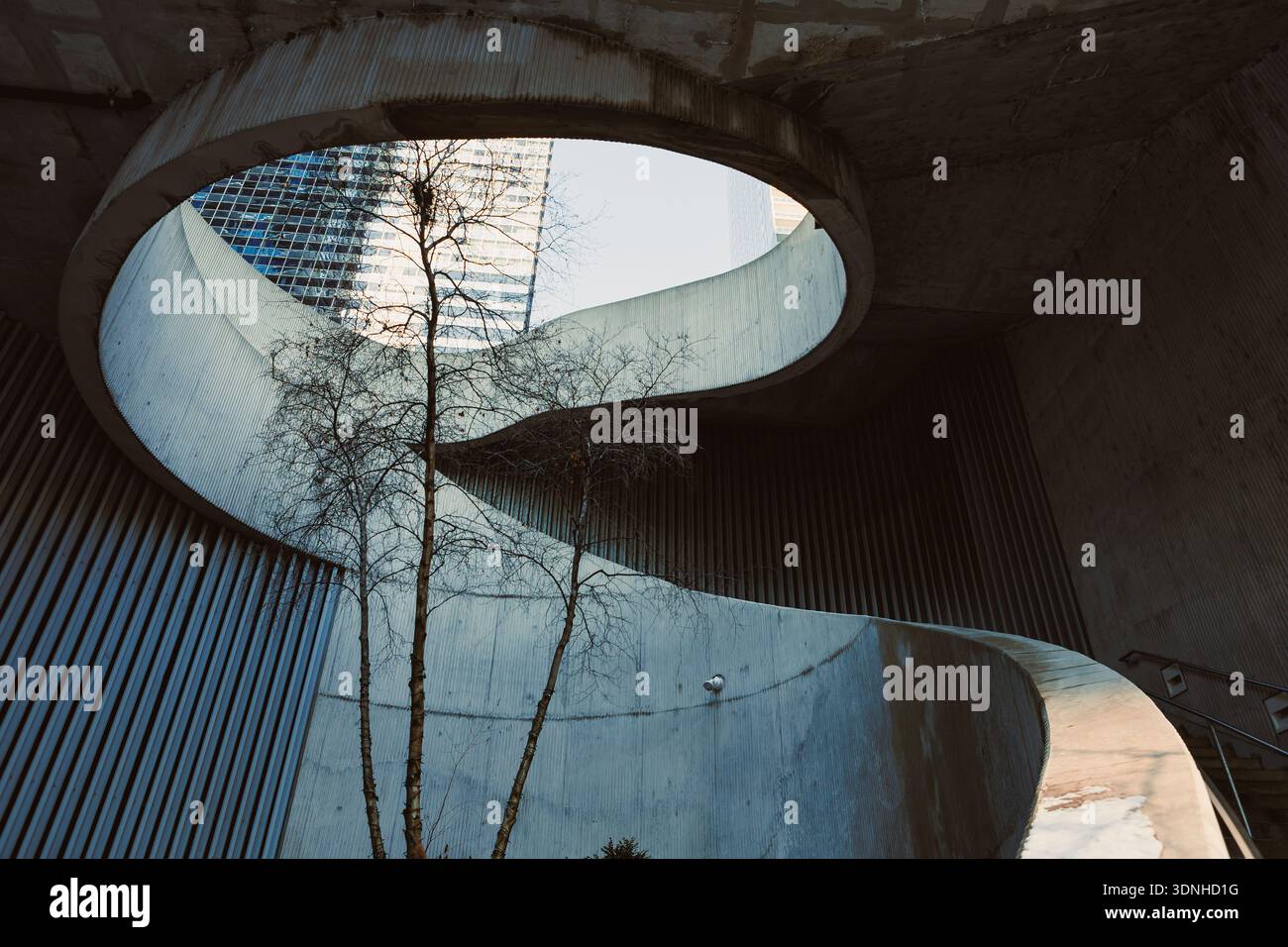 Surrounding circular forms hi-res stock photography and images - Alamy