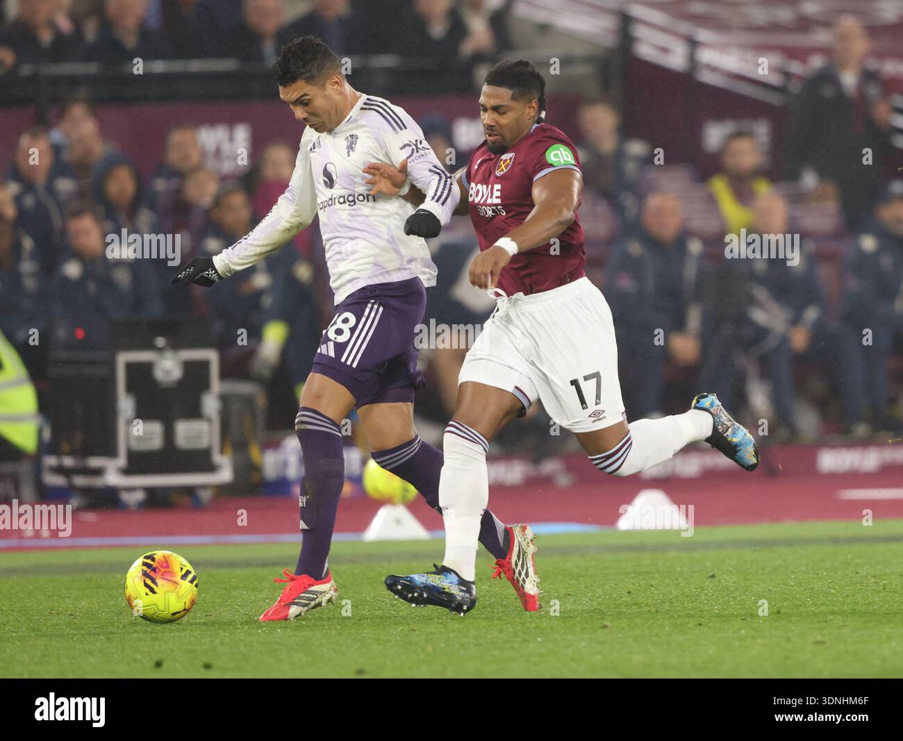 Casemiro (MU) Adama Traore (WHU) at the West Ham United v Manchester ...