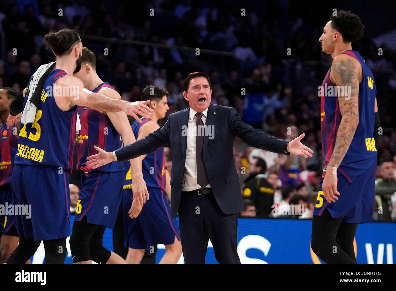 FC Barcelona's coach Xavi Pascual during Euroleague Regular Season ...