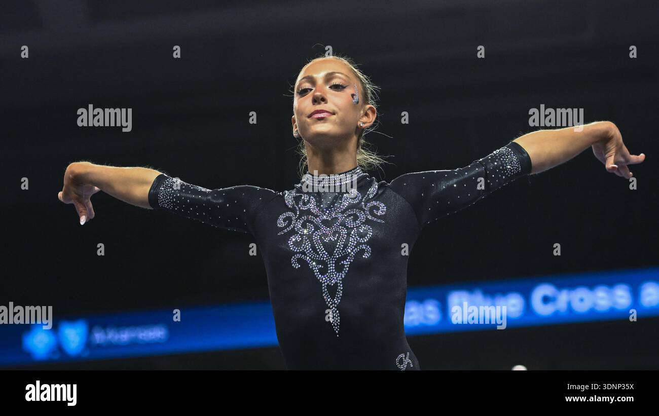 Georgia gymnast Lily Smith competes on the beam during an NCAA ...