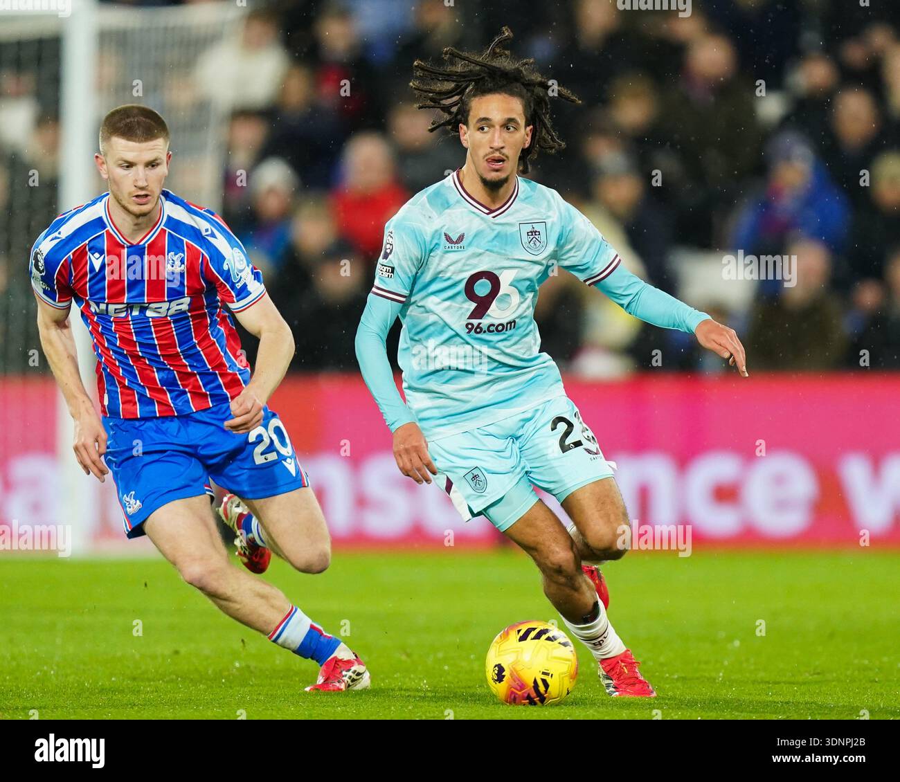 Hannibal Mejbri of Burnley under pressure from Adam Wharton of Crystal ...