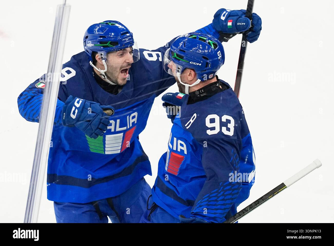 Italy's Luca Frigo, right, celebrates with Italy's Daniel Mantenuto ...