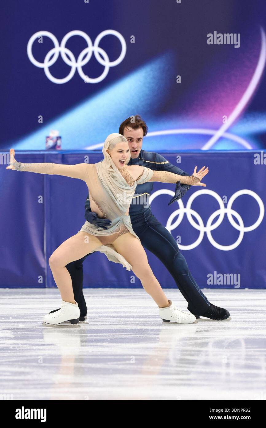 Olivia Smart and partner Tim Dieck of Team Spain compete in the Ice ...