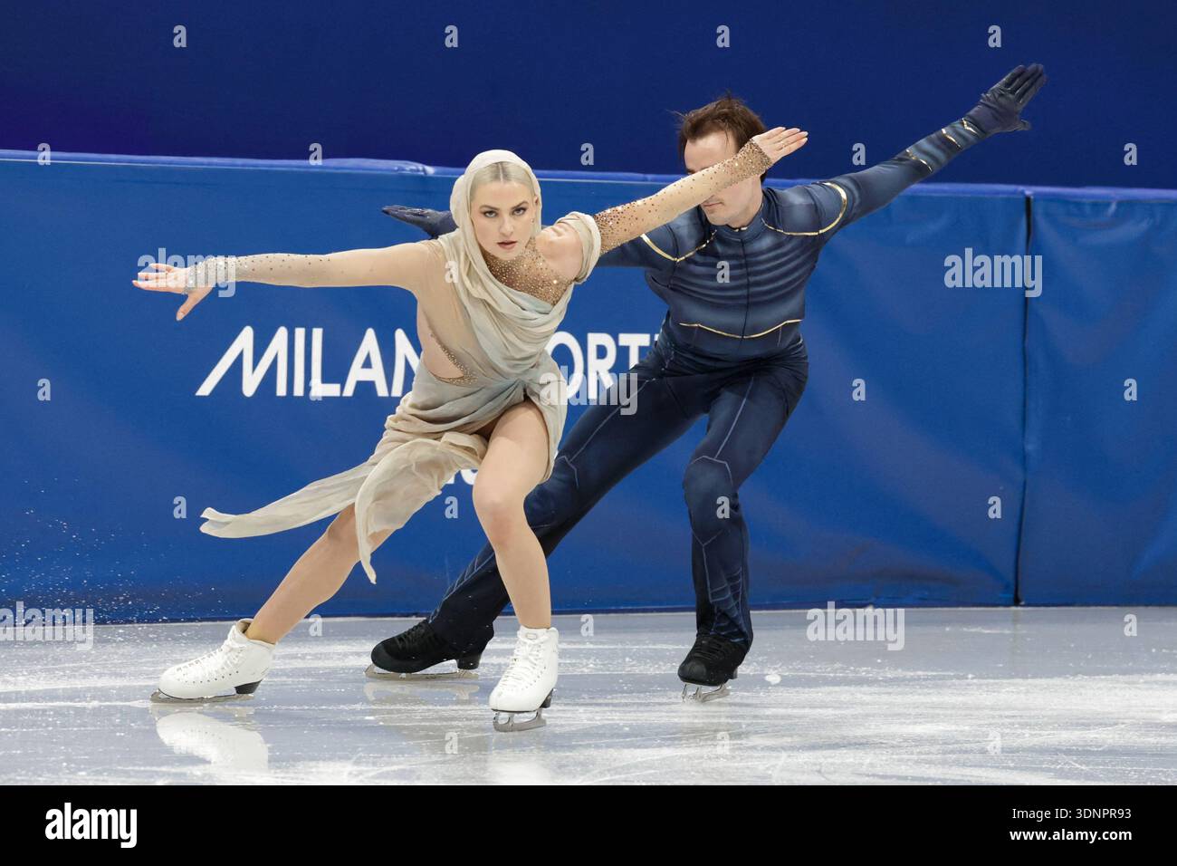 Olivia Smart and partner Tim Dieck of Team Spain compete in the Ice ...