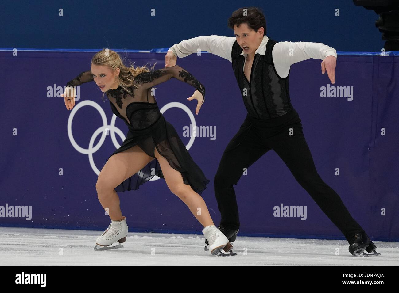 Emilea Zingas and Vadym Kolesnik of the United States compete during ...