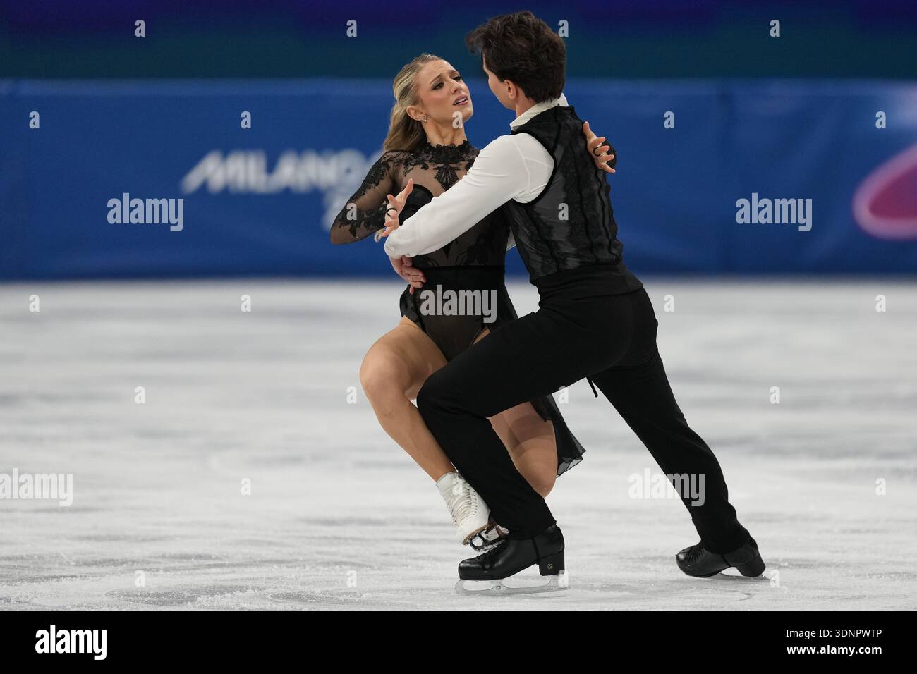 Emilea Zingas and Vadym Kolesnik of the United States compete during ...