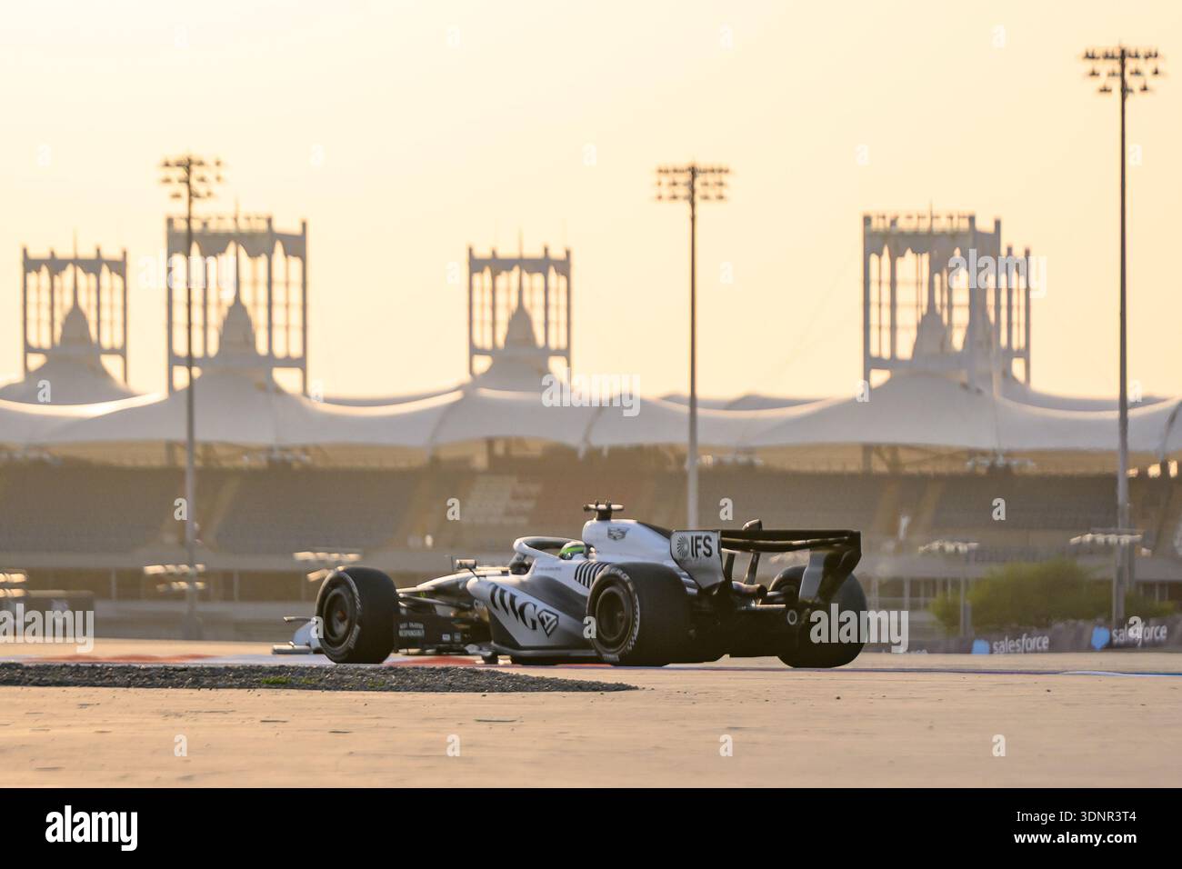 Sakhir, Bahrain. 11th Feb 2026. Formula 1 Pre-Season Testing 1. Sergio ...