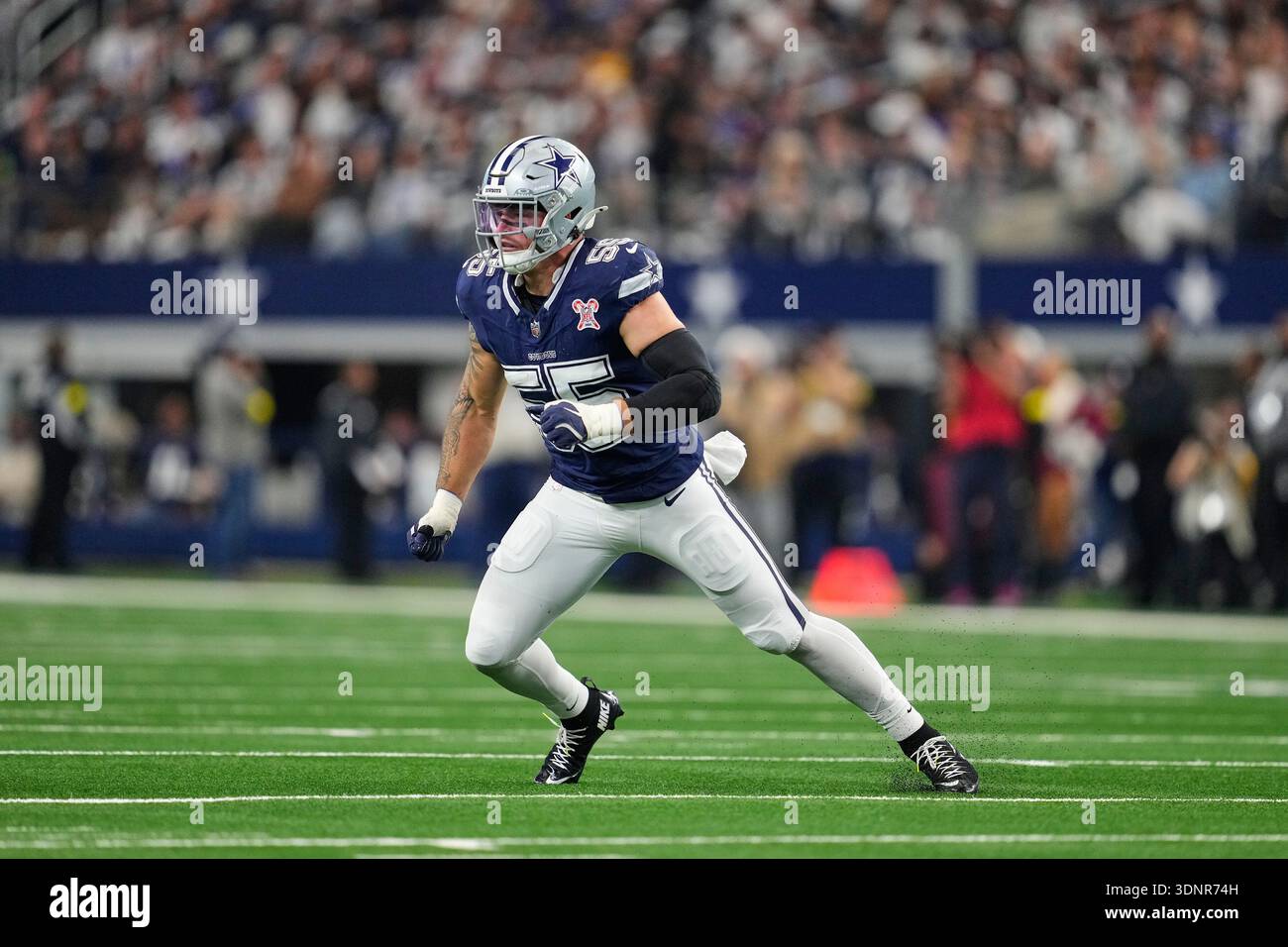 Dallas Cowboys linebacker Logan Wilson (55) defends against the Los ...