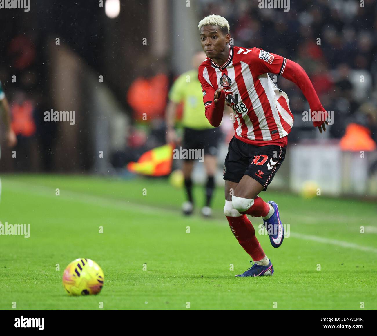 Sunderland, England, 11th February 2026. Nilson Angulo of Sunderland ...