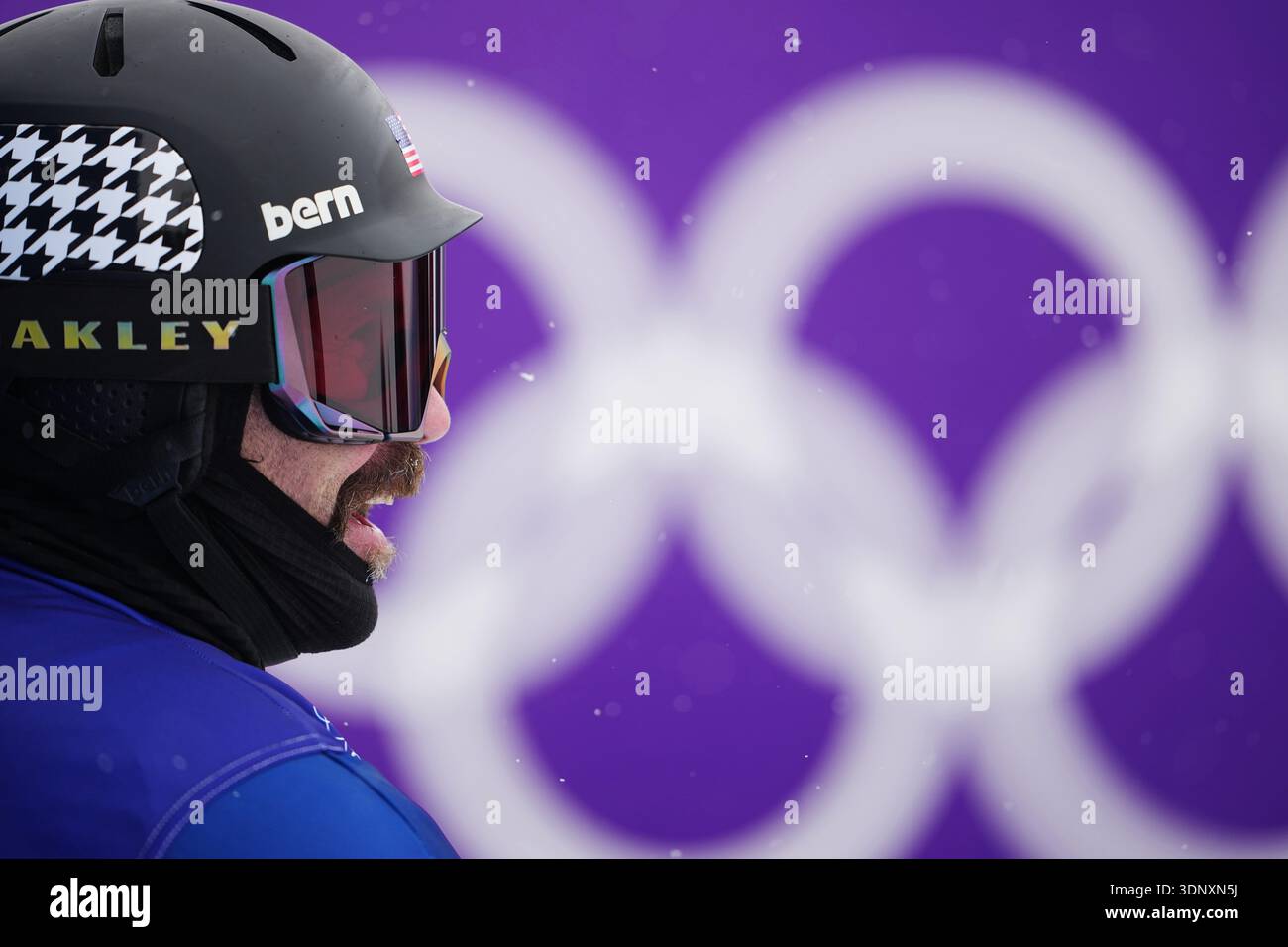 United States' Nick Baumgartner (22) looks on during the men's ...