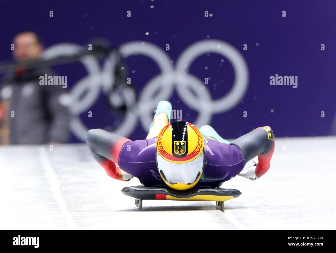 (260212) -- CORTINA D'AMPEZZO, Feb. 12, 2026 (Xinhua) -- Christopher ...