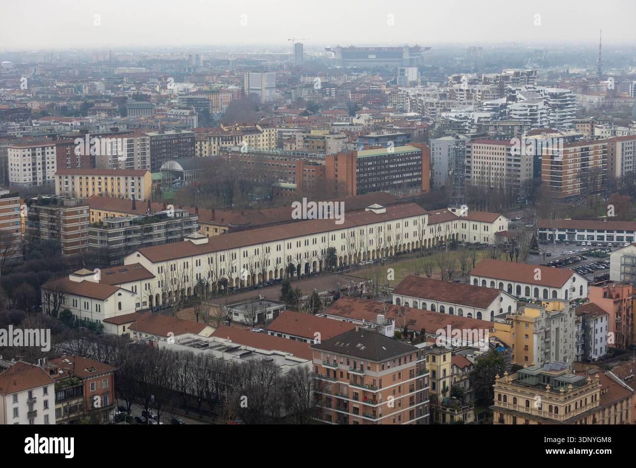 Caserma Vincenzo Monti. Visita alla Torre Branca - Milano, Italia ...