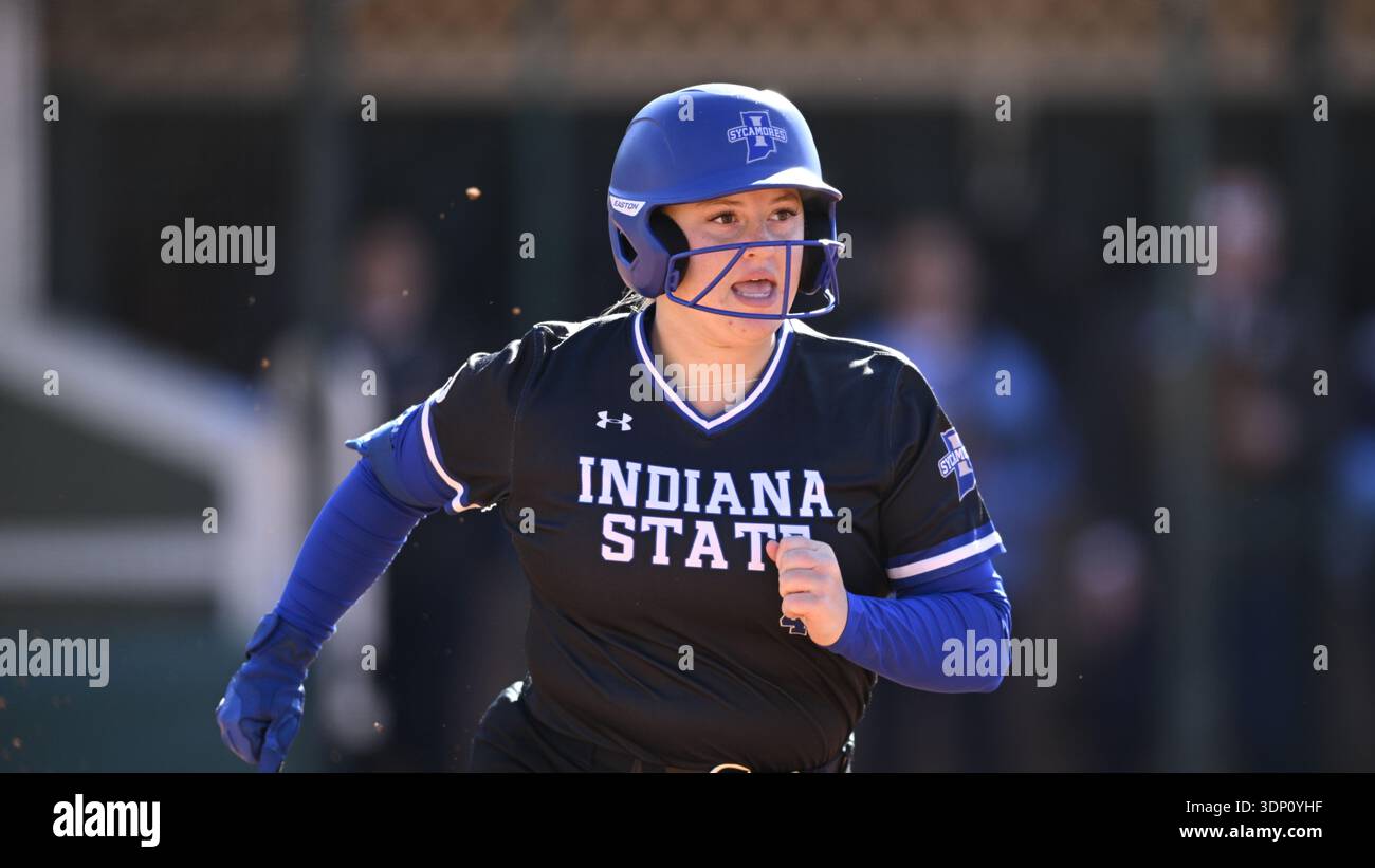 Indiana State's Claire Connelly (4) runs to first base during an NCAA ...