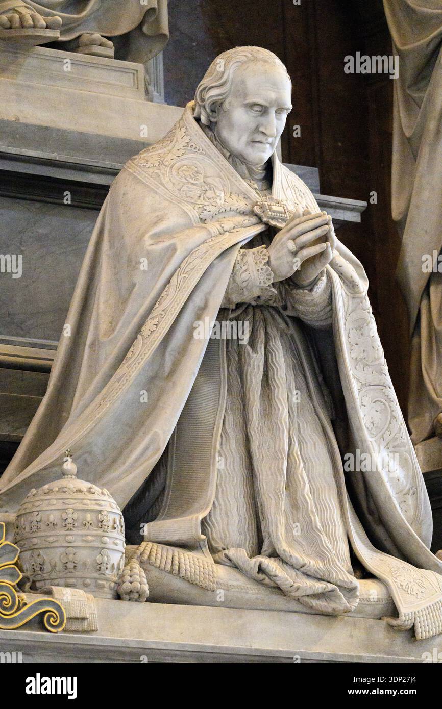 Monument to Pope Pius VIII (reigned 1829 –1830), sculpted by Pietro ...