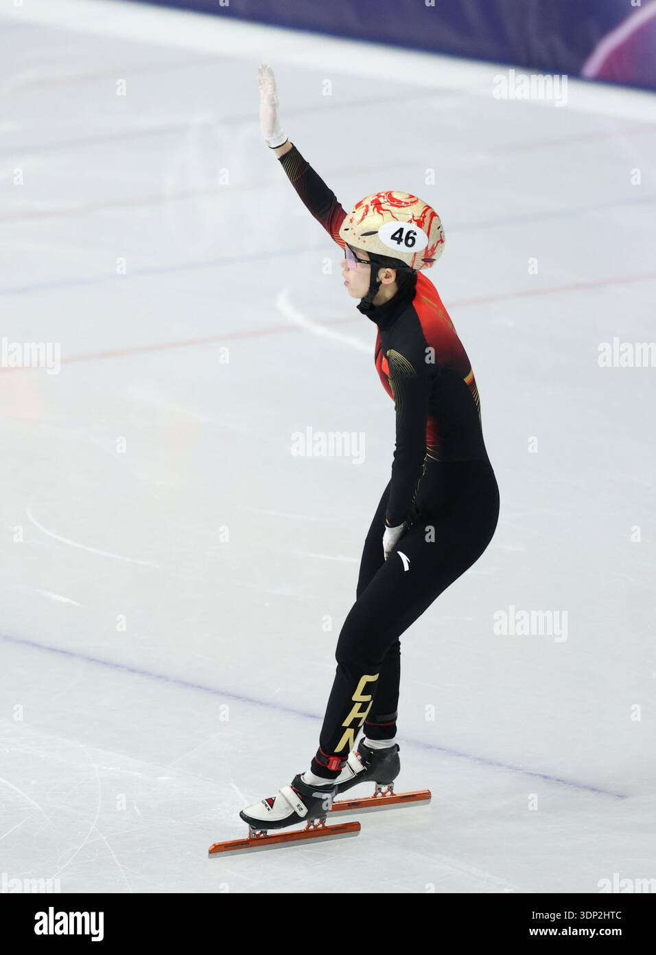 (260213) -- MILAN, Feb. 13, 2026 (Xinhua) -- Fan Kexin of China reacts ...