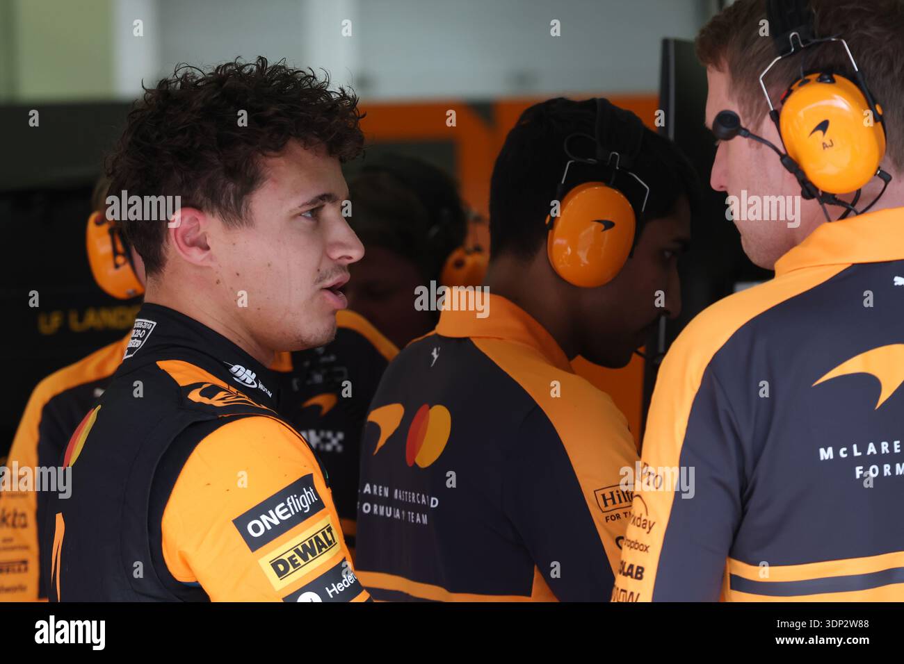 #1 Lando Norris (GBR) McLaren Mastercard F1 Team (GBR) MCL40A/Mercedes ...