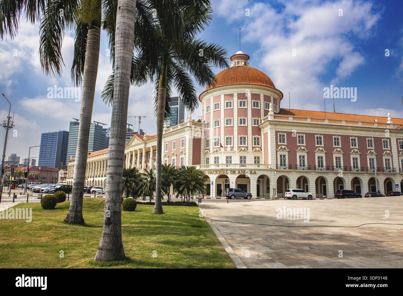 National bank angola banco hi-res stock photography and images - Alamy
