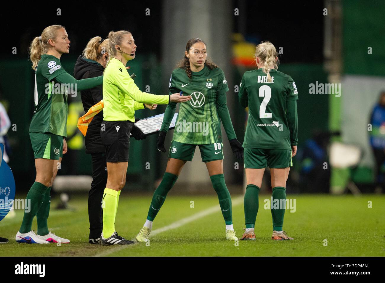 Wolfsburg, Germany. 12th Feb, 2026. Kessya Bussy (19) and Thea Bjelde ...