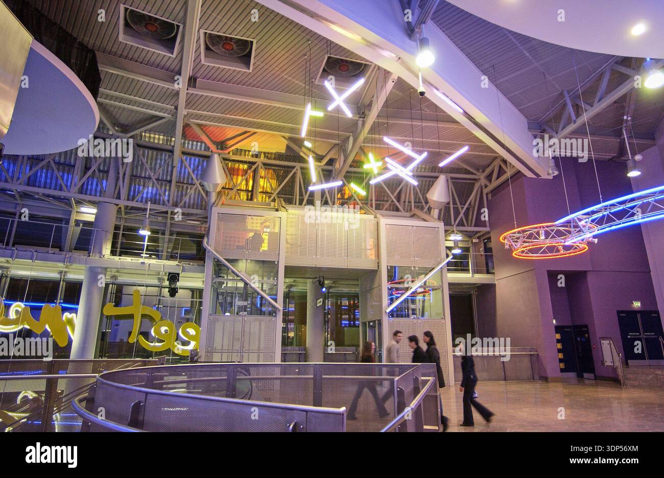 The Gate Leisure Centre development, when newly opened in 2003 ...