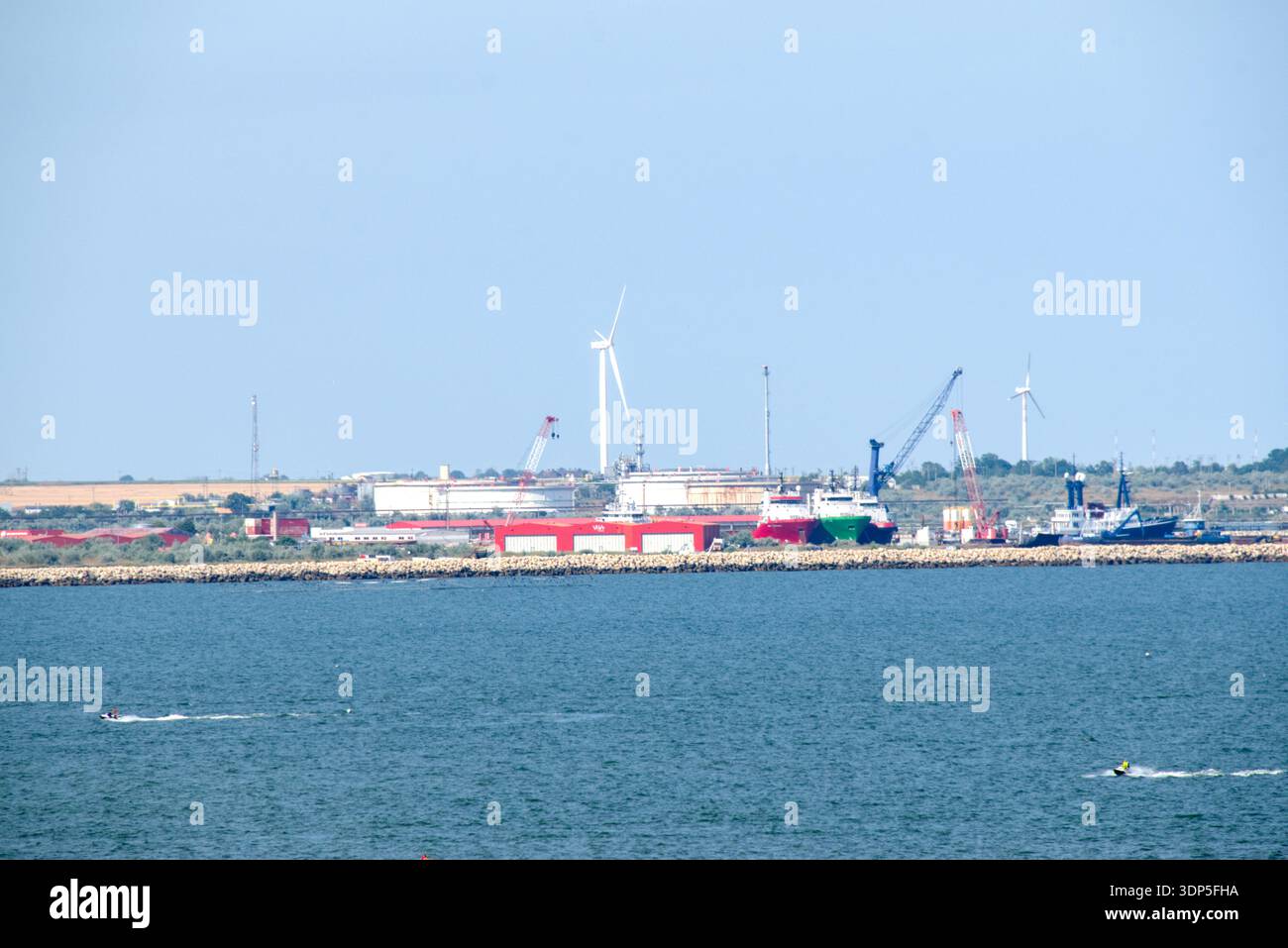 The Petromidia Navodari refinery, owned by Rompetrol Rafinare (part of ...