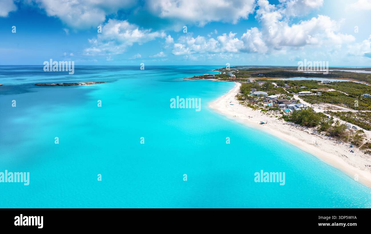 Panoramic aerial view of the turquoise shining ocean at the beautiful ...