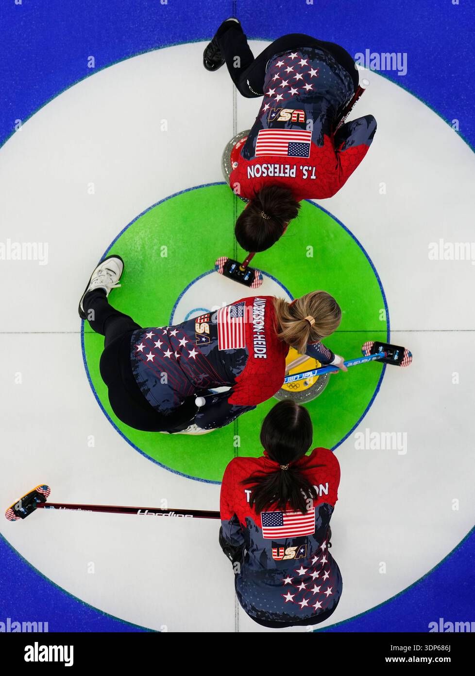United States' Tabitha Peterson, Tara Peterson and Taylor Anderson ...