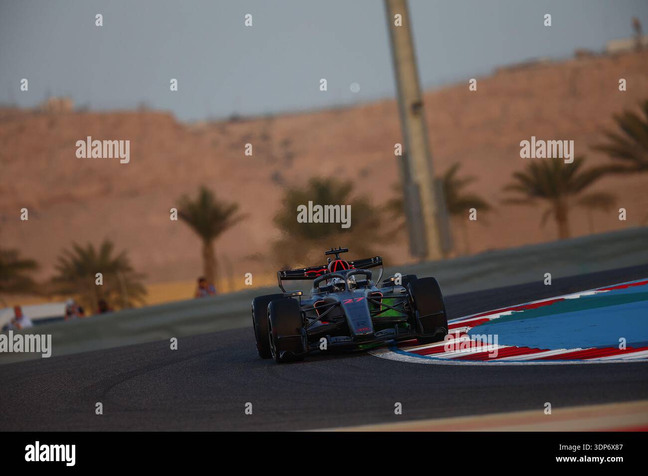 (27) Nico Hulkenberg (GER) - Audi Revolut F1 Team - Audi AR01 - Audi ...