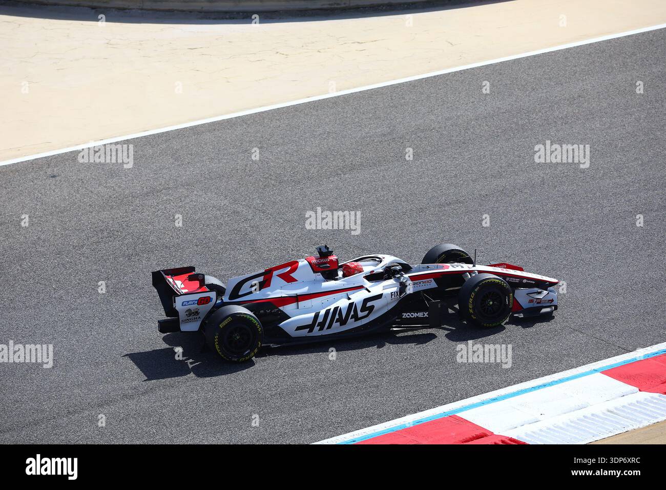 (31) Esteban Ocon (FRA) - TGR Haas F1 Team - Haas VF-26 - Ferrari ...