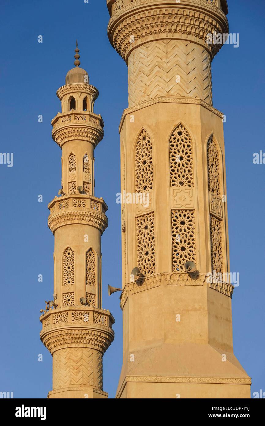 Minarette, Al Mina Moschee, Hurghada, Ägypten *** Minarets, Al Mina ...