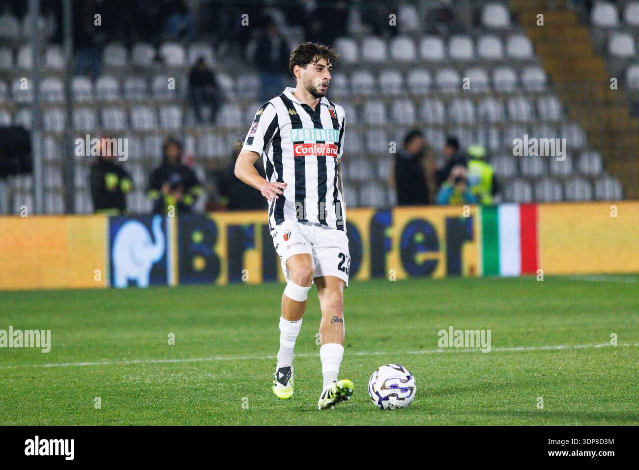 Manuel Alagna of Ascoli Calcio plays the ball during the match between ...