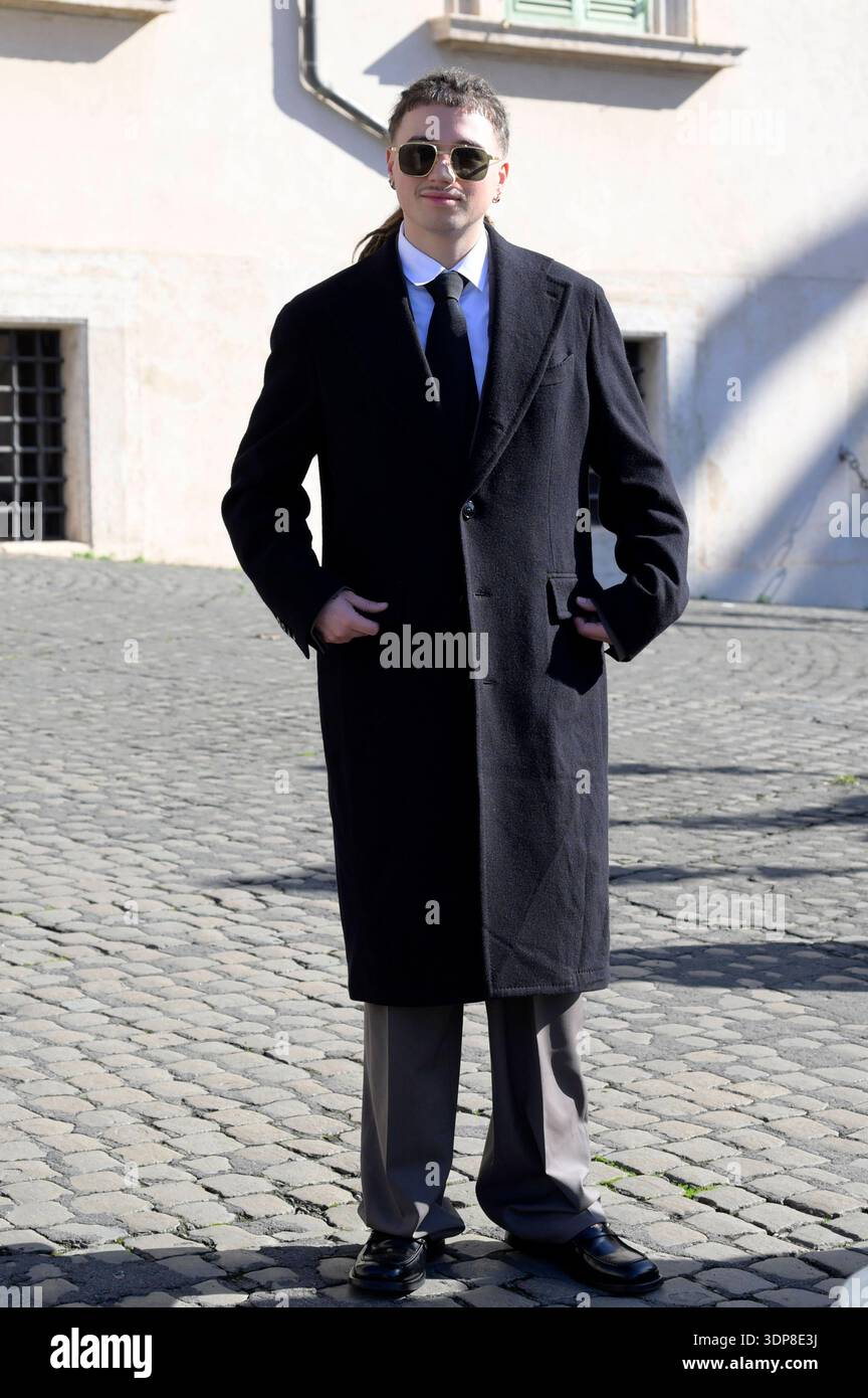 Sayf bei der Ankunft der Teilnehmer vom Festival di Sanremo 2026 zum ...