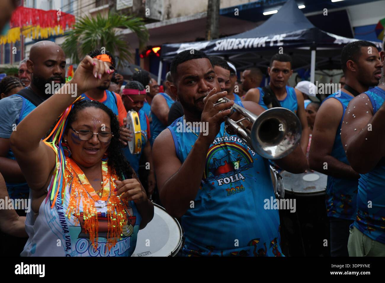 PE - RECIFE - 02/13/2026 - RECIFE CARNIVAL, MOVEMENT OF REVELERS ...