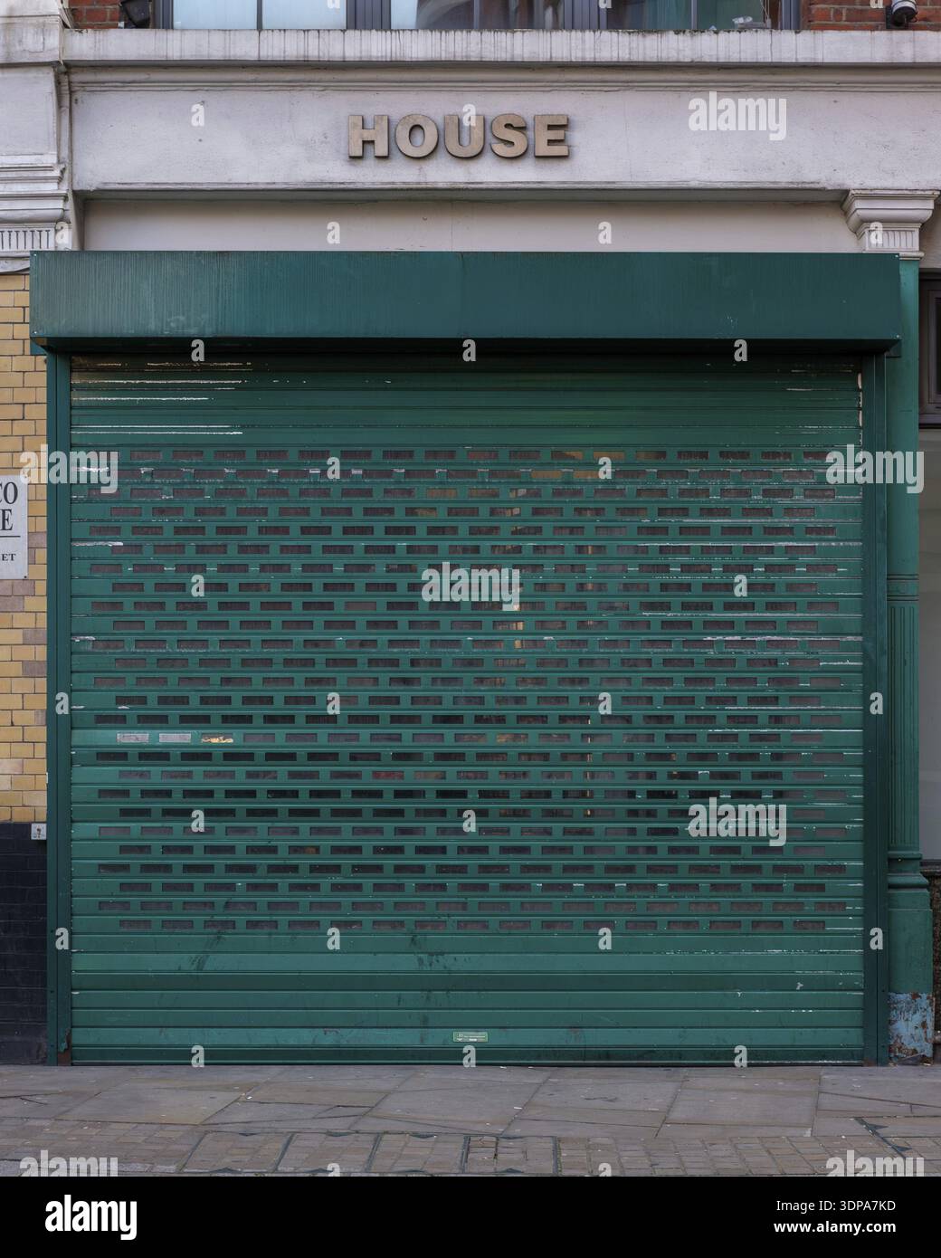Labeled simply no hi-res stock photography and images - Alamy