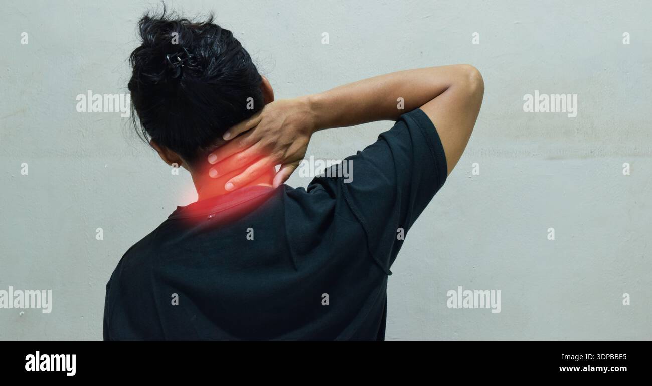 Man spine shoulder problems hi-res stock photography and images - Alamy