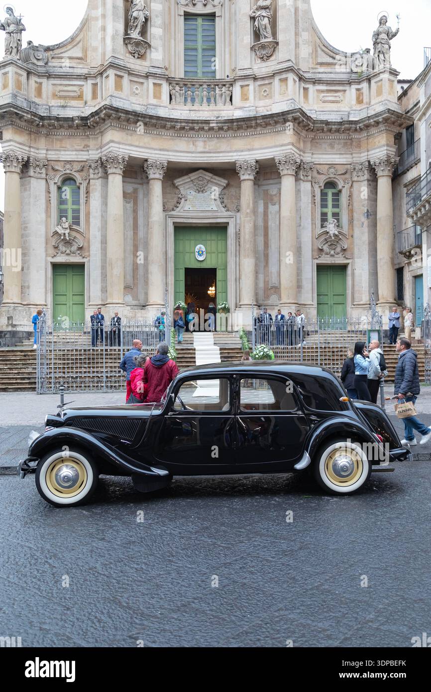 Catania vintage hi-res stock photography and images - Alamy