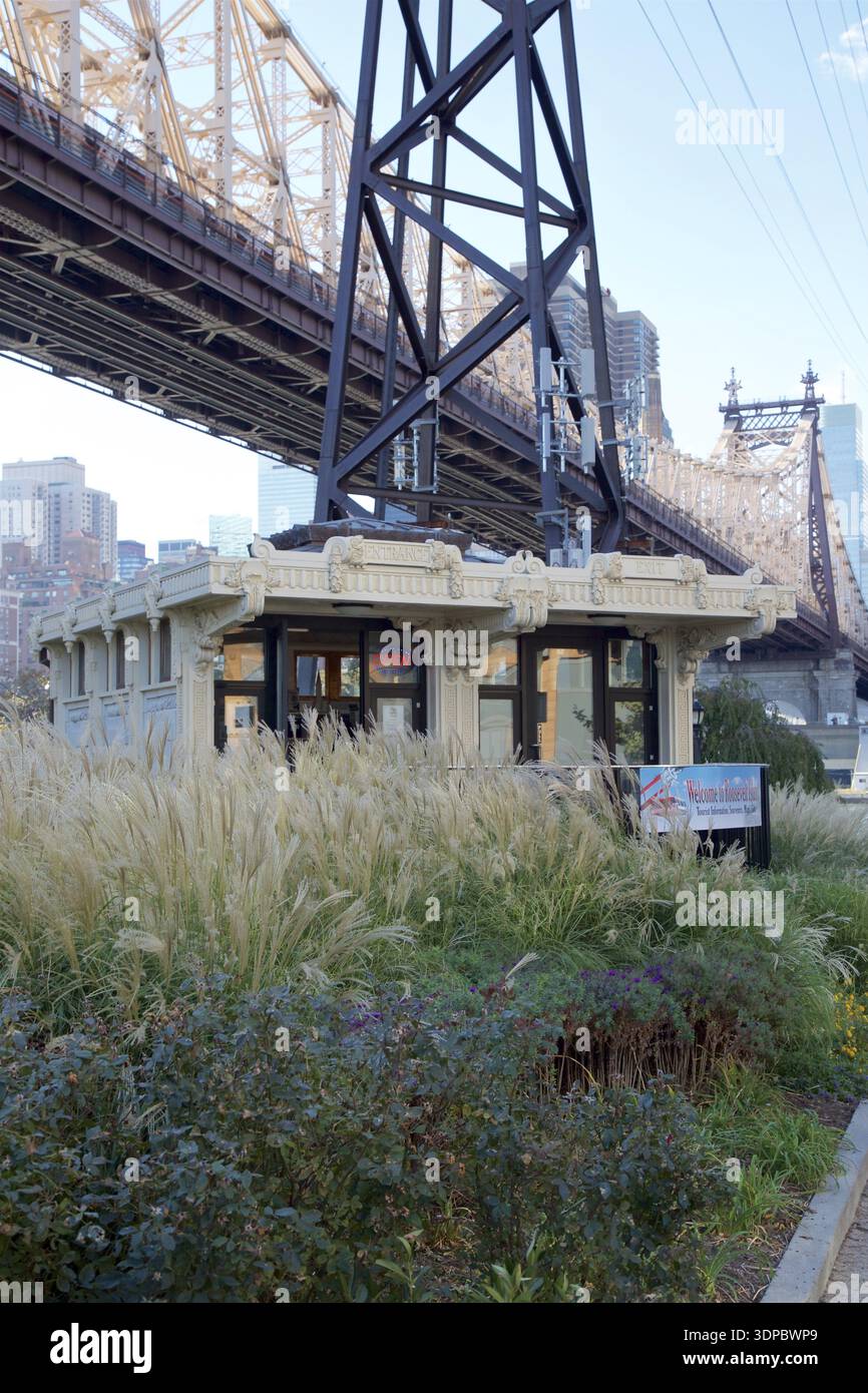 Visitor center underneath Roosevelt Island Funicular and Queensboro ...
