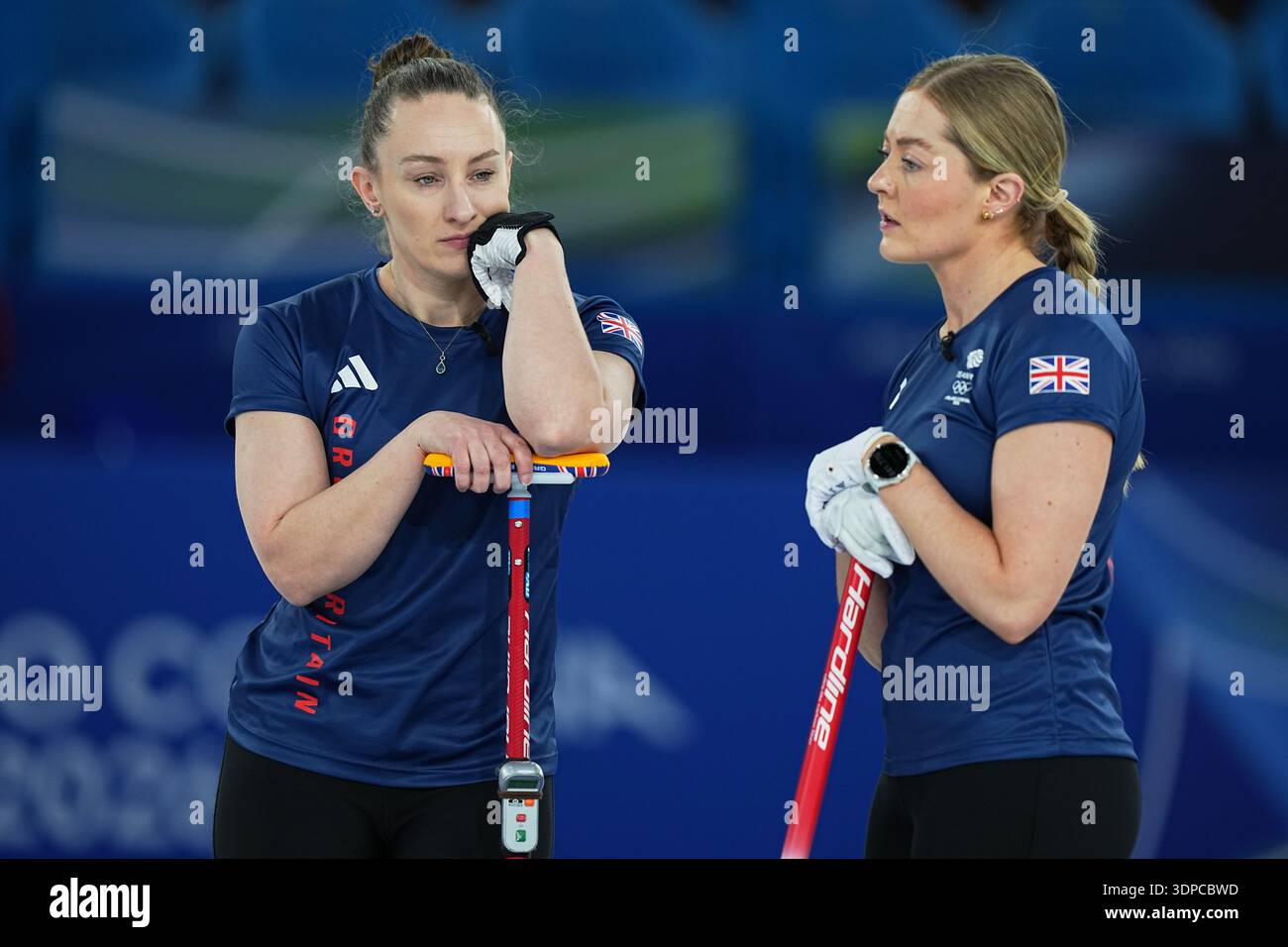 Britain's Jennifer Dodds and Sophie Sinclair strategize during the ...